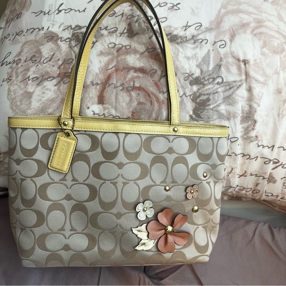 Coach | Bags | Pastel Yellow Coach Purse | Poshmark